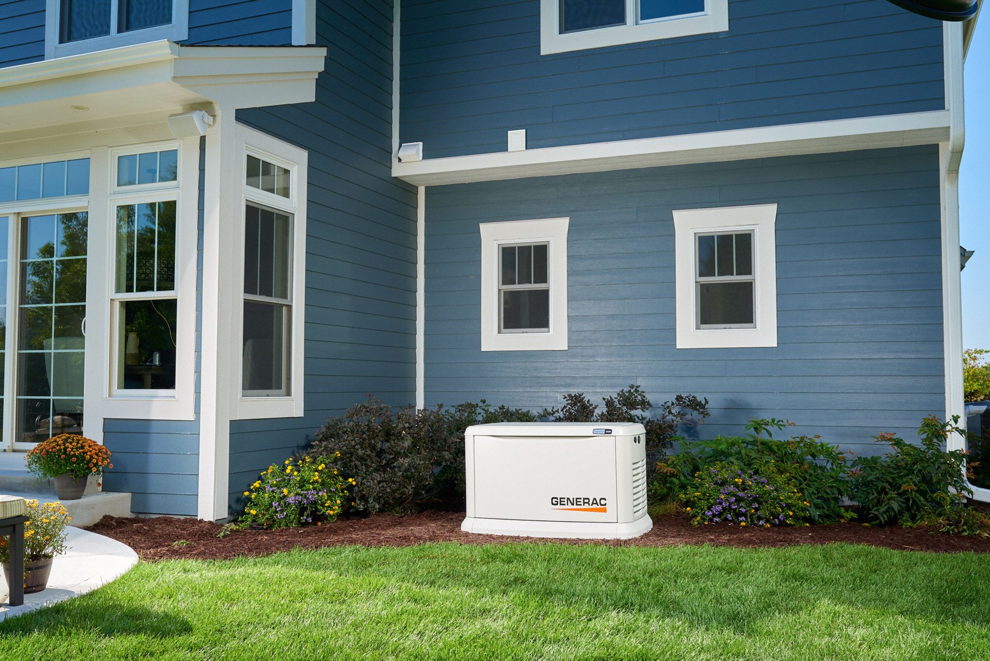 GENERAC Liquid Propane/Natural Gas Automatic Standby Generator, 120V AC ...
