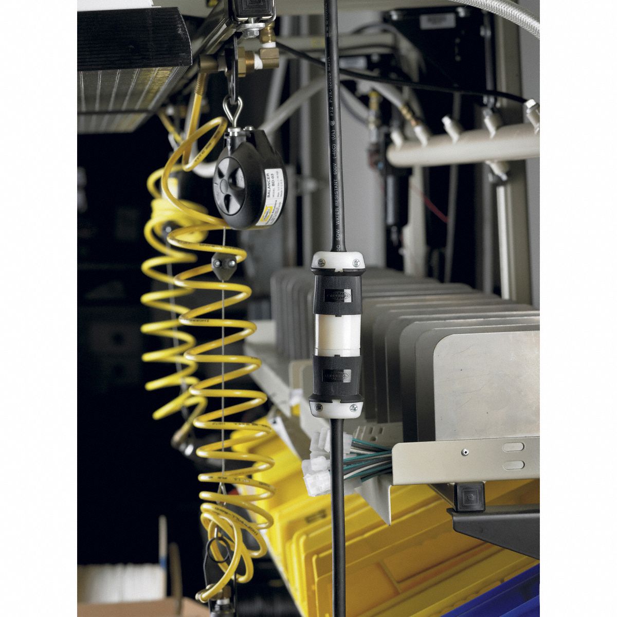 HUBBELL Locking Connector: L15-30R, 30, 250V AC, 3 Poles, Black/White ...