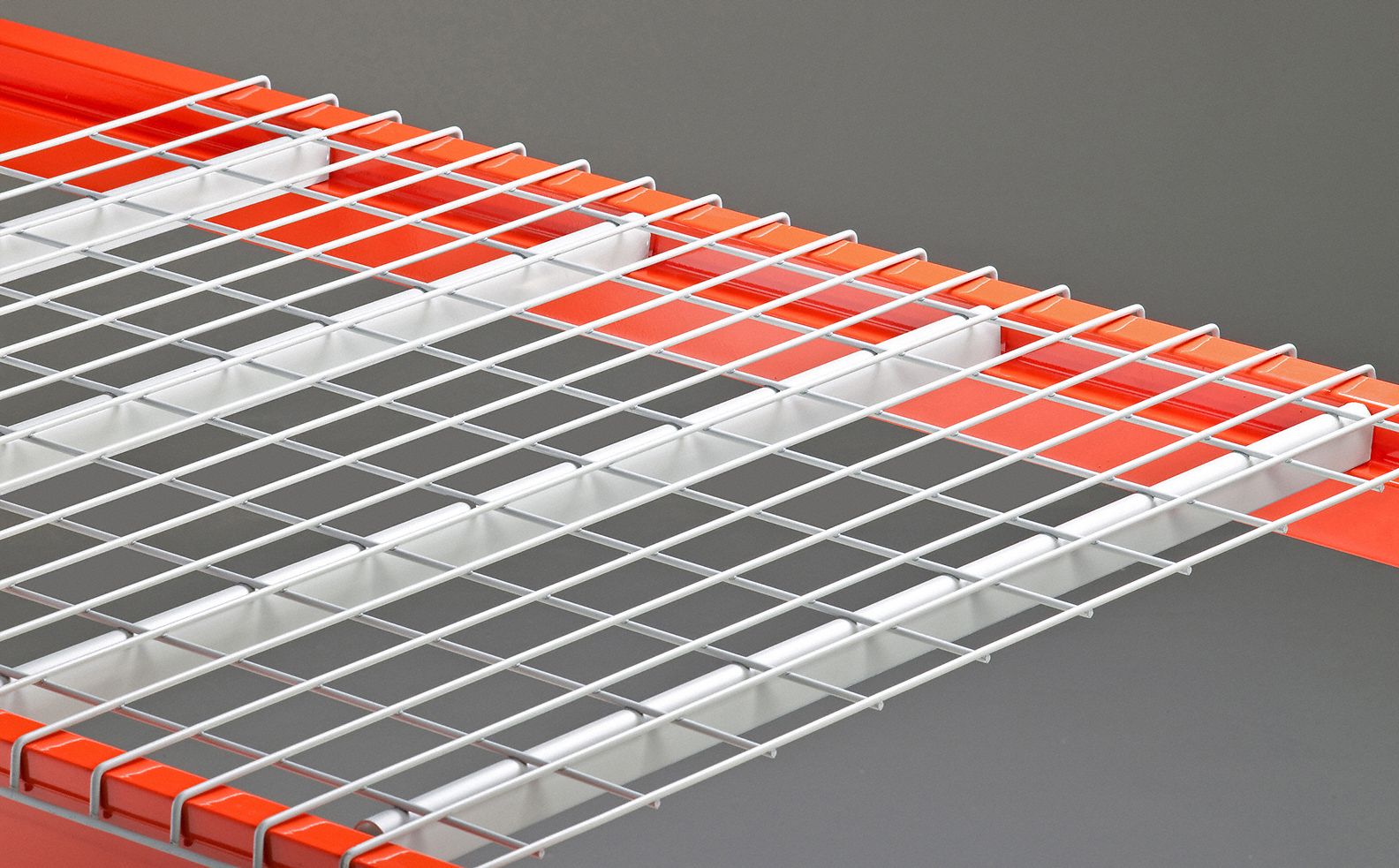 NASHVILLE WIRE Pallet Rack Decking: 46 in x 48 in, Waterfall, Flared ...