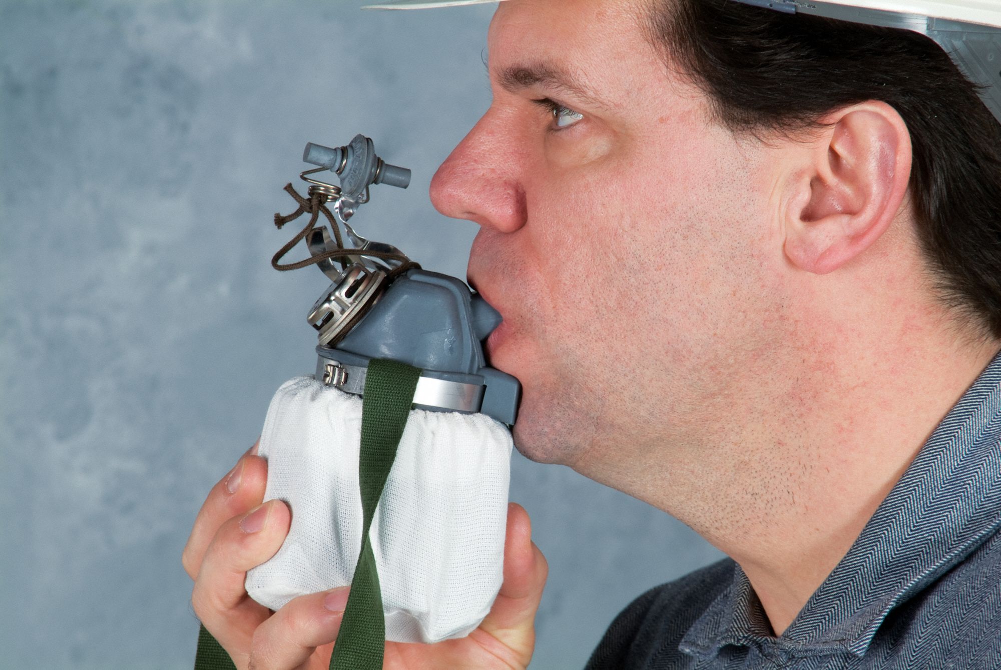 MSA Self Rescuer Respirator: 60 min Escape Duration, Carbon Monoxide ...