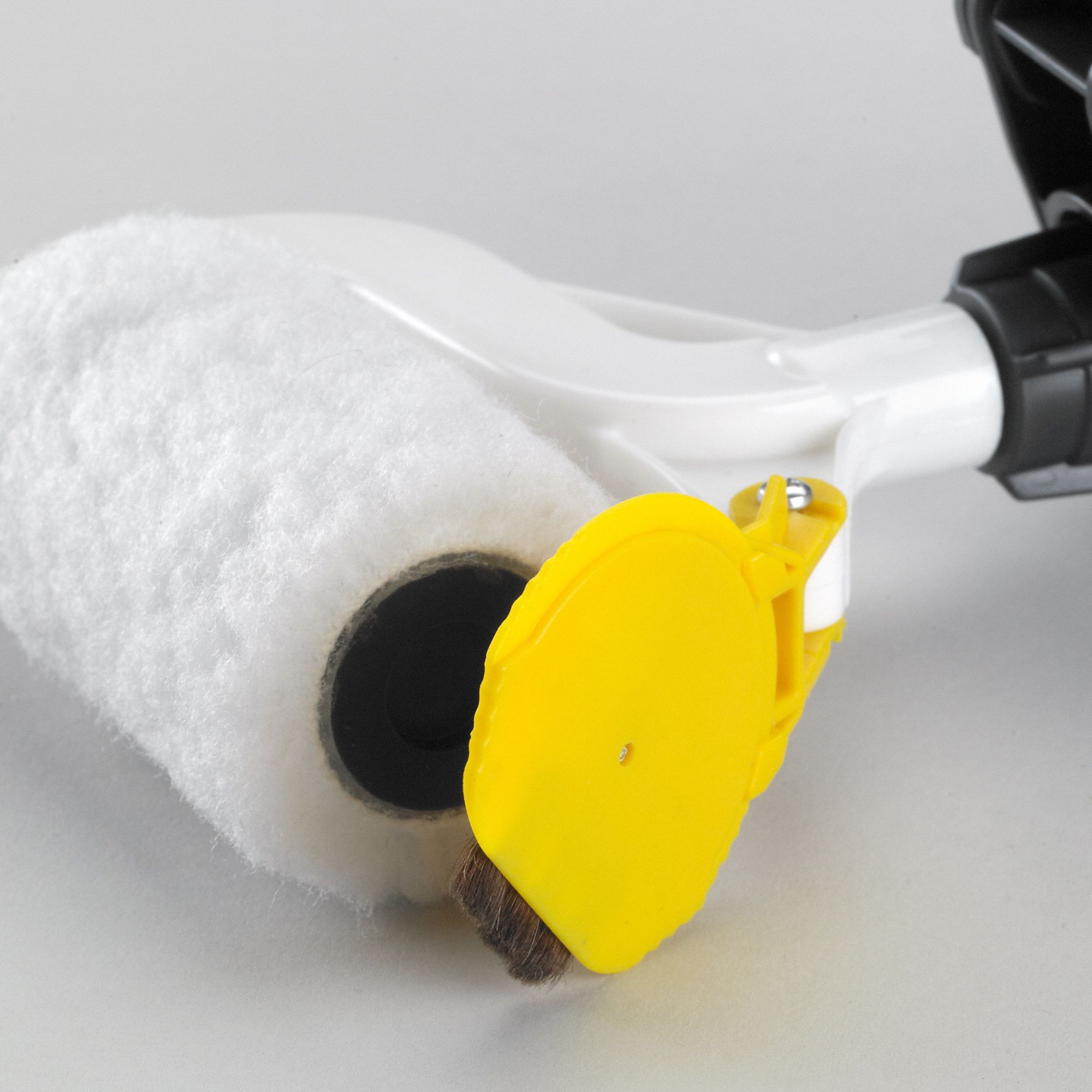 WAGNER Edge Roller: 18 1/2 in Overall Lg, 4 3/4 in Overall Wd, Plastic ...