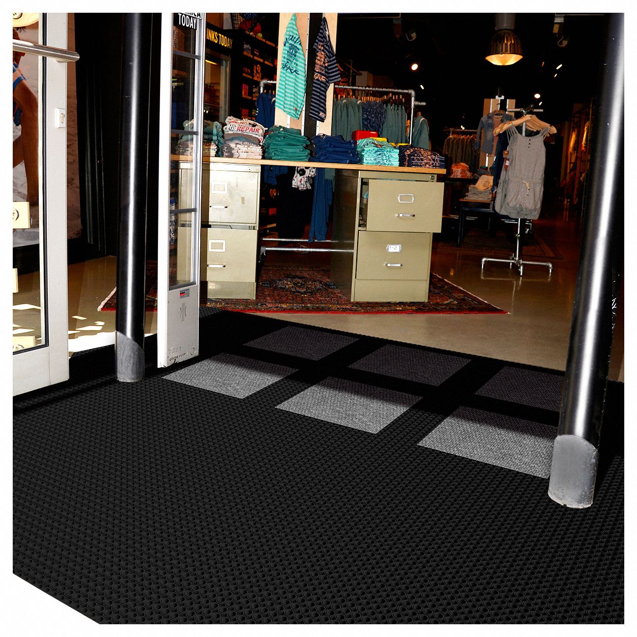 NOTRAX Interlocking Entrance Mat Tile: 20 in x 20 in, 20 in Lg, 20 in ...