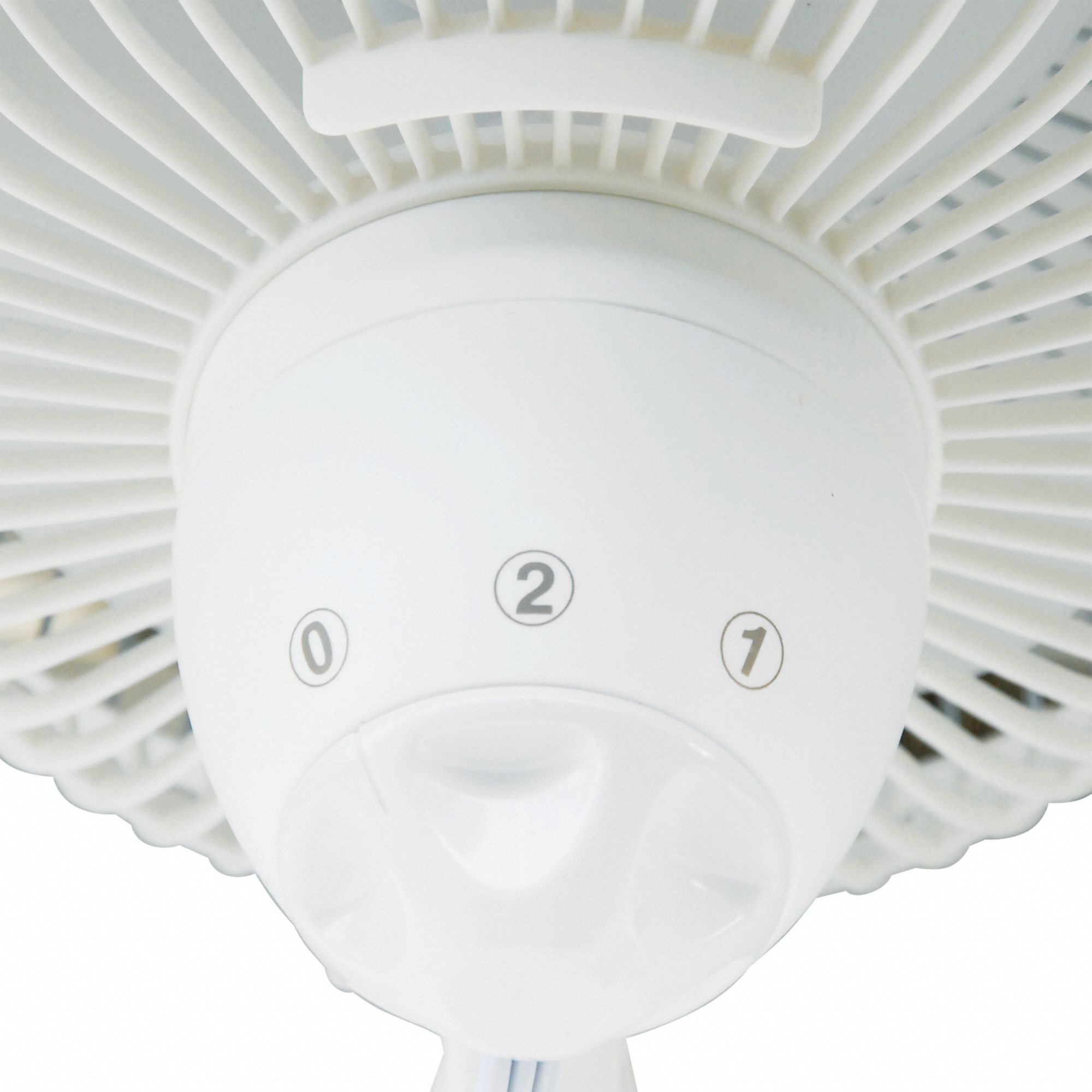 AIR KING Clip-On Fan: 6 in Blade Dia, Non-Oscillating, 2 Speeds, 90/190 ...