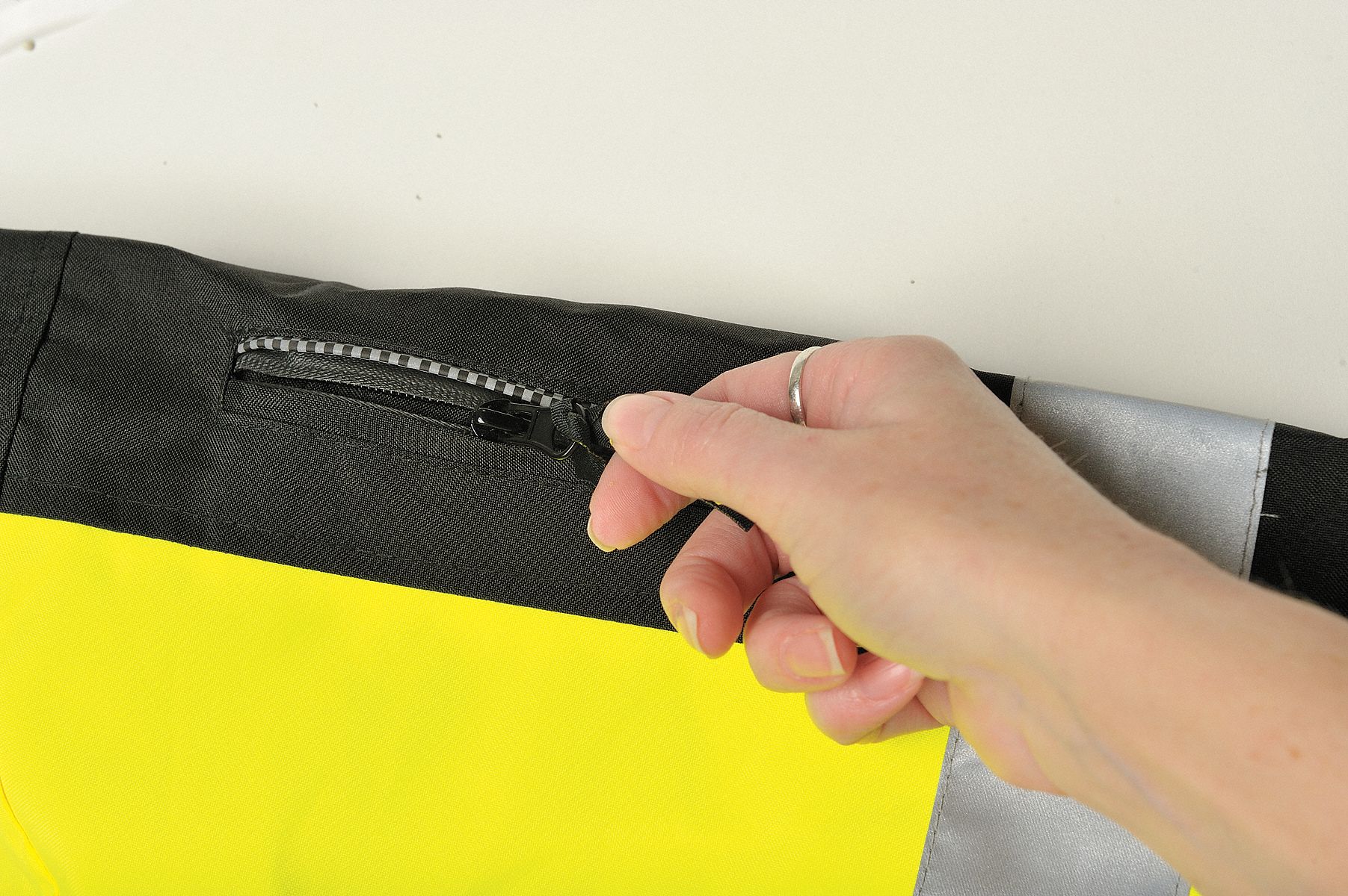 OCCUNOMIX Rain Jacket with Hood: Horizontal, 2XL, Yellow, Zipper with ...