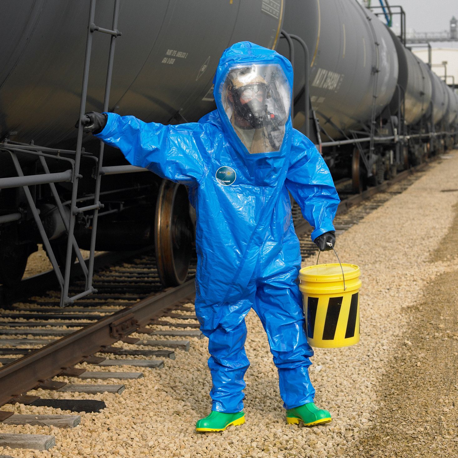 LAKELAND Encapsulated Suit, Interceptor, Blue - 6HAM2|80640-XL - Grainger