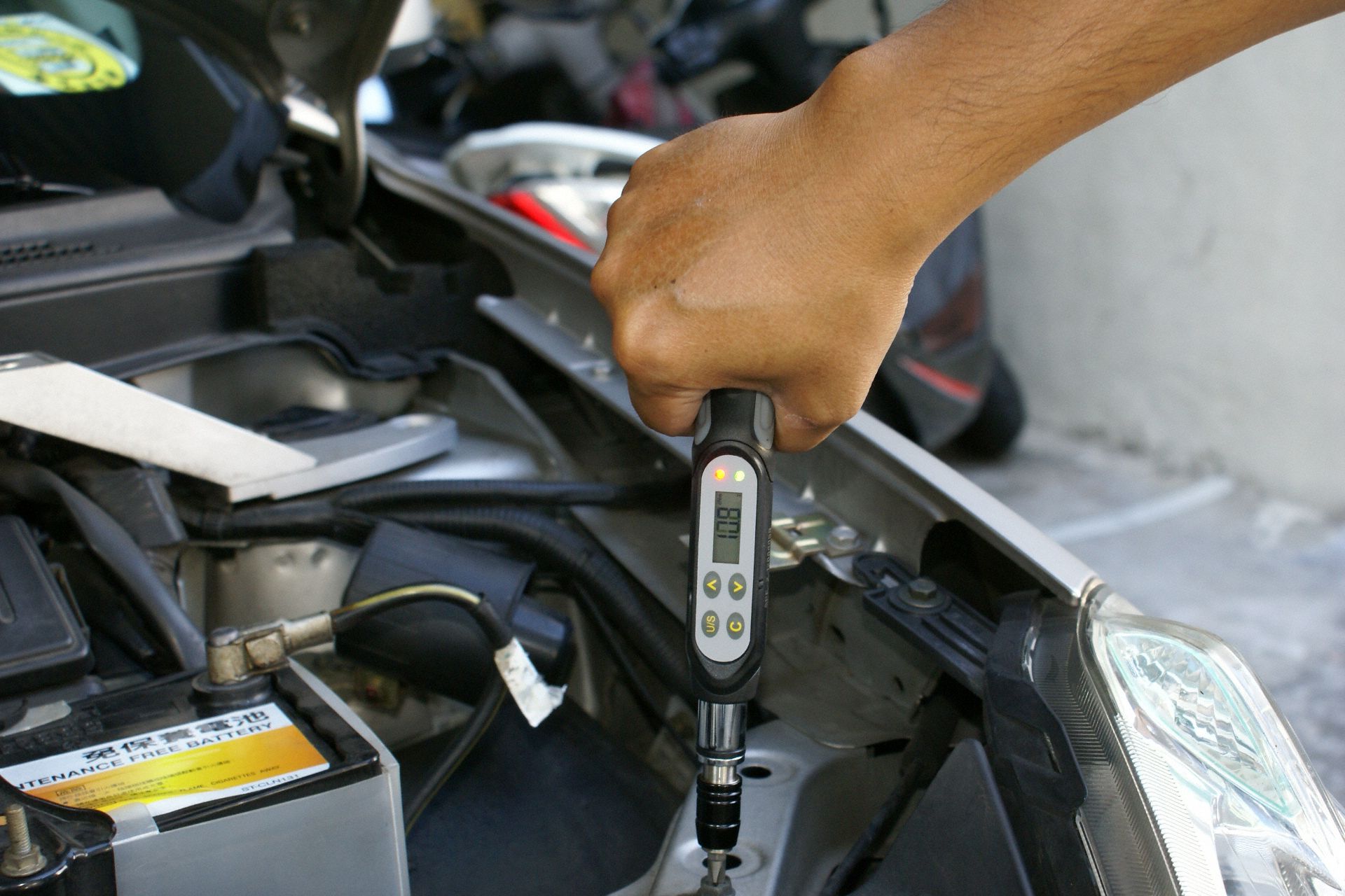 WESTWARD Torque Screwdriver: 1/4 in Tip Size, 0.01 in-lb Primary Scale ...