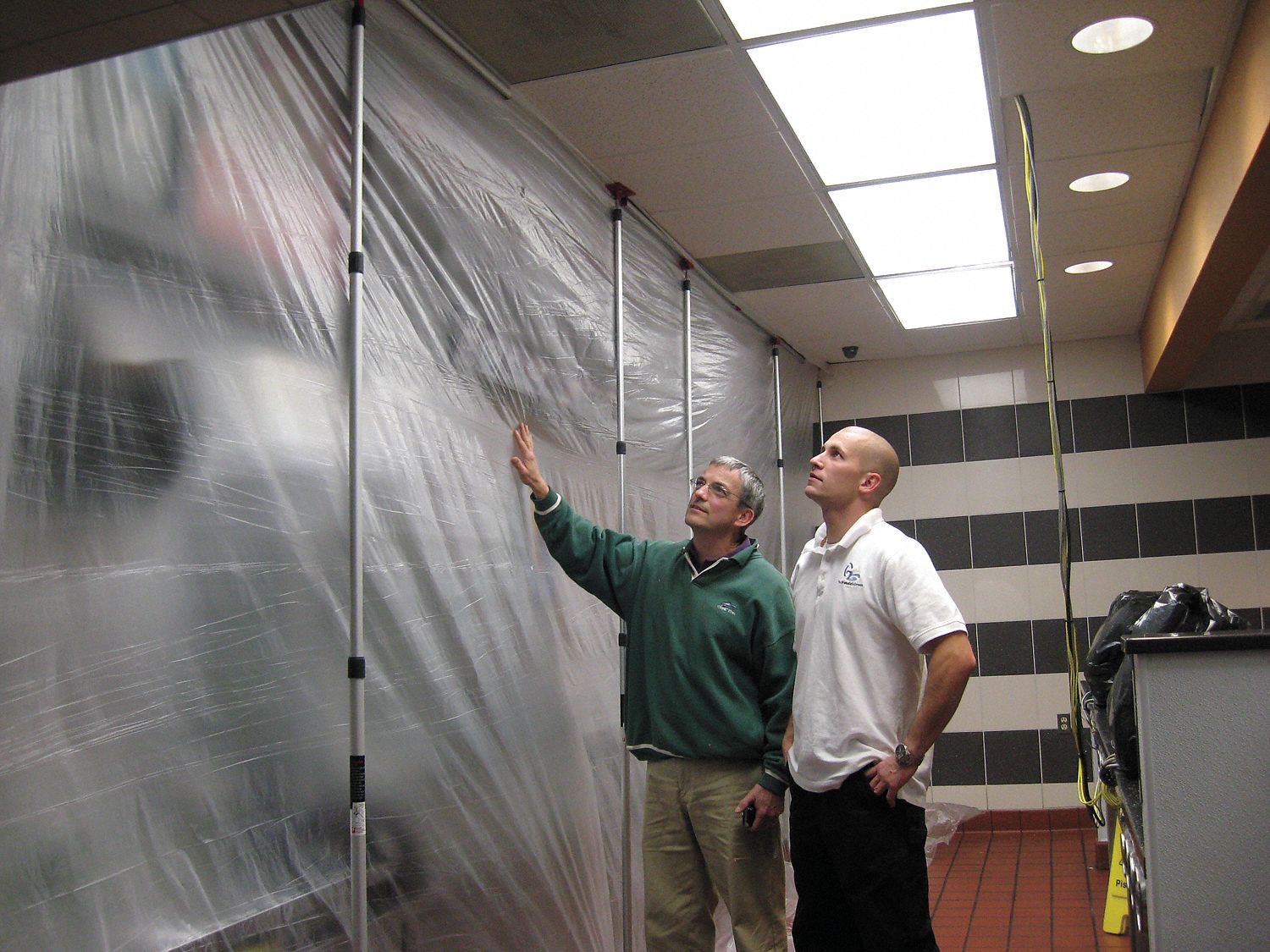 ZIPWALL Dust Barrier System, With Case - 8TUH9|4PL - Grainger