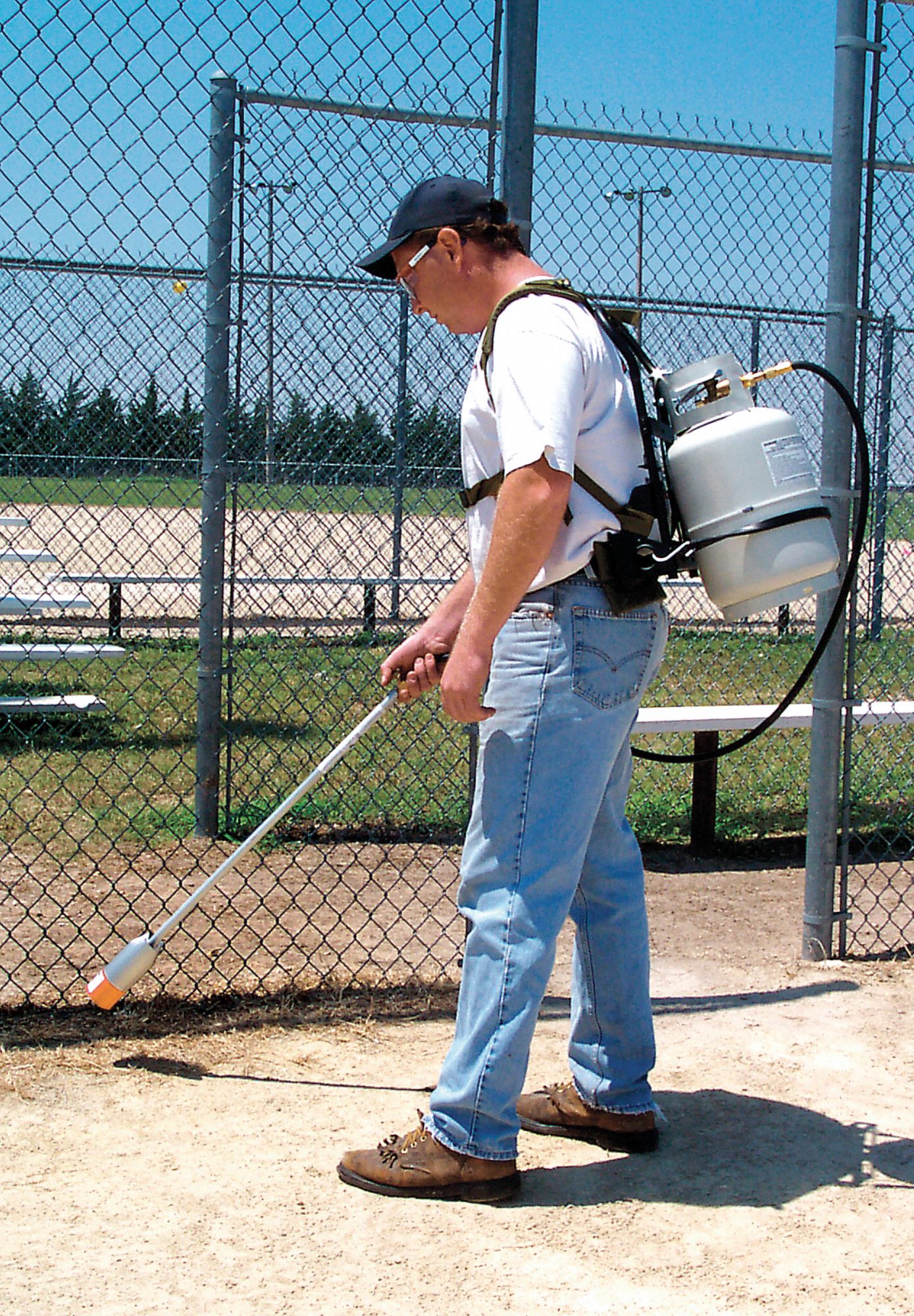 FLAME ENGINEERING Torch Kit w/ Cylinder: Wide Brush Flame, External ...