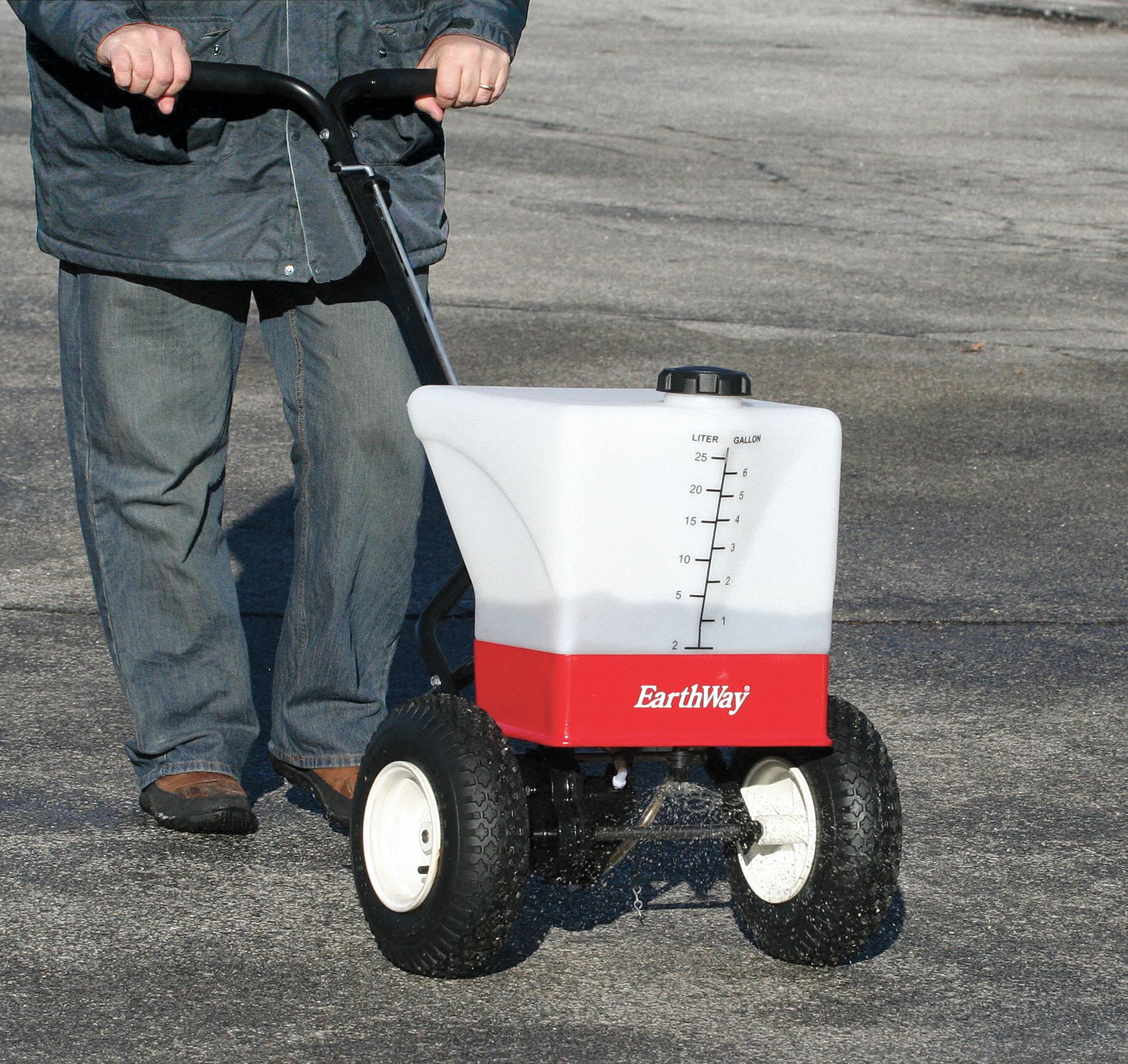 EARTHWAY Push Sprayer, Liquid Materials - 9TUW0|S25 - Grainger