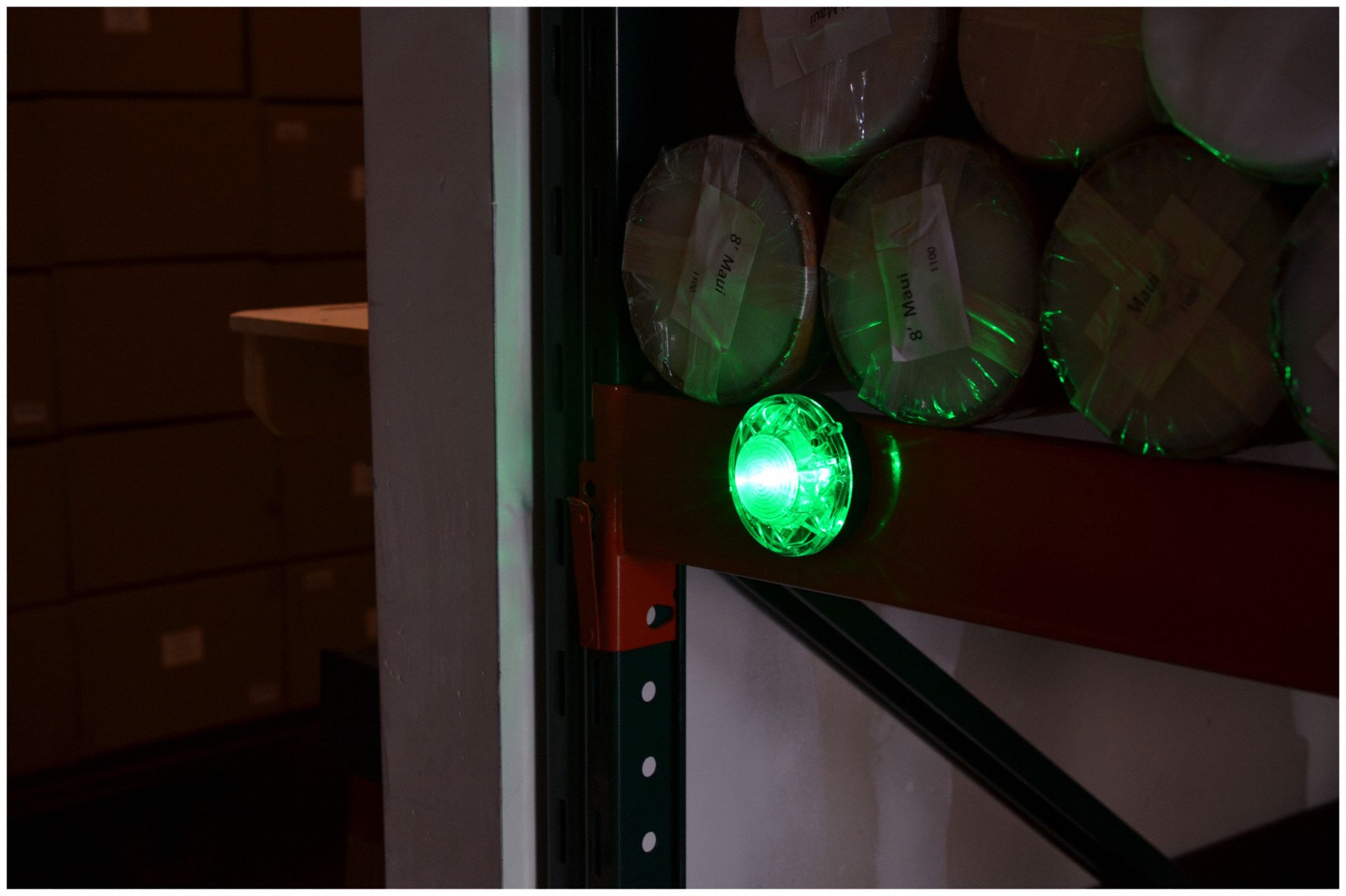 FLAREALERT LED Road Flare: Puck LED Flare, 1 Flares Included, Green ...