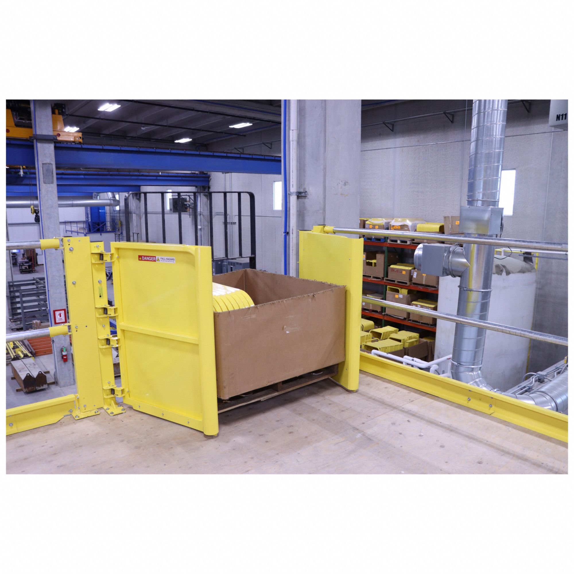 SAFEMEZZ Pallet Safety Swing Gate - 797VH6|PLG-72-PCY - Grainger