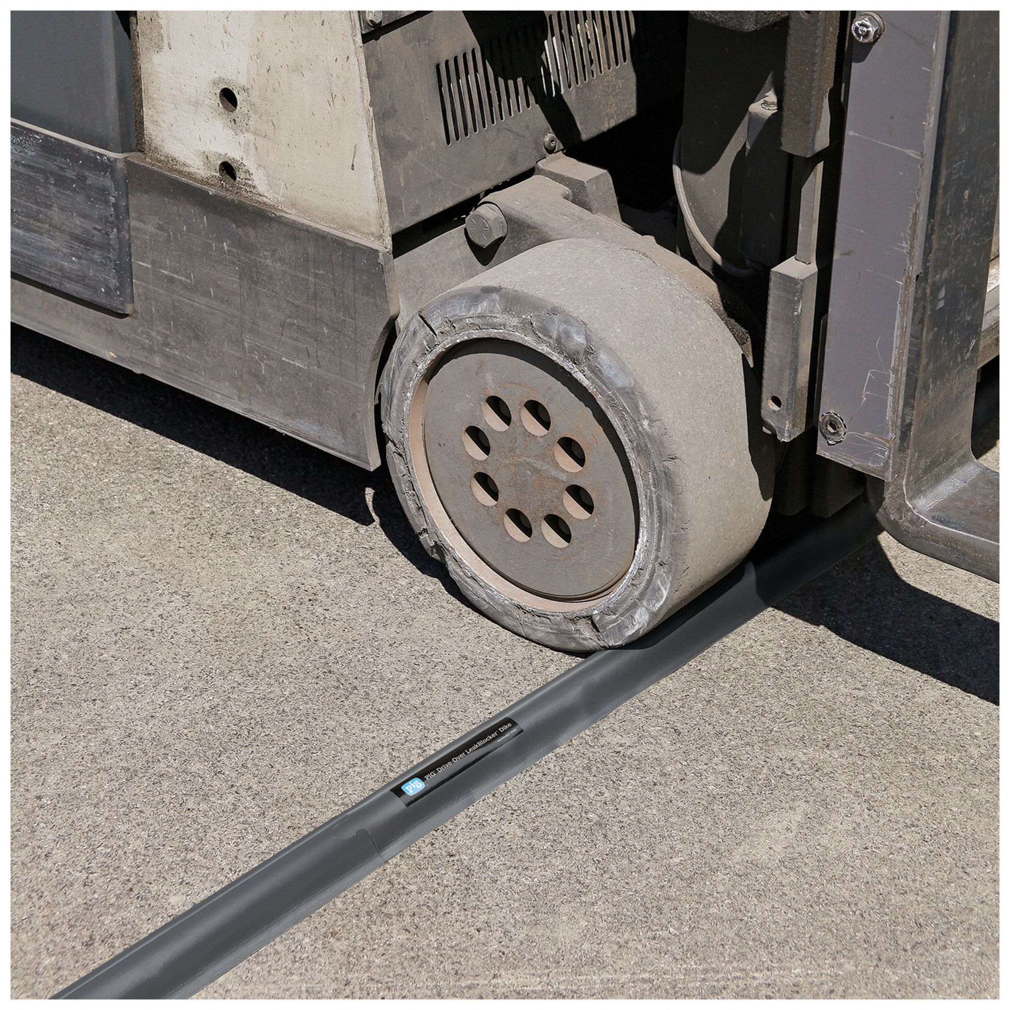 PIG PIG Drive-Over Spill Blocker Dike: 1, Co-Polymer Geomembrane ...