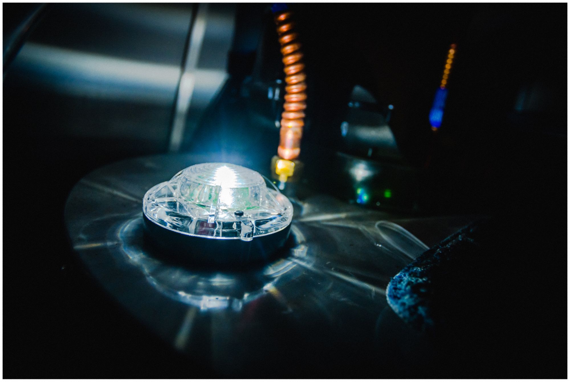 FLAREALERT LED Road Flare: Puck LED Flare, 1 Flares Included, White ...