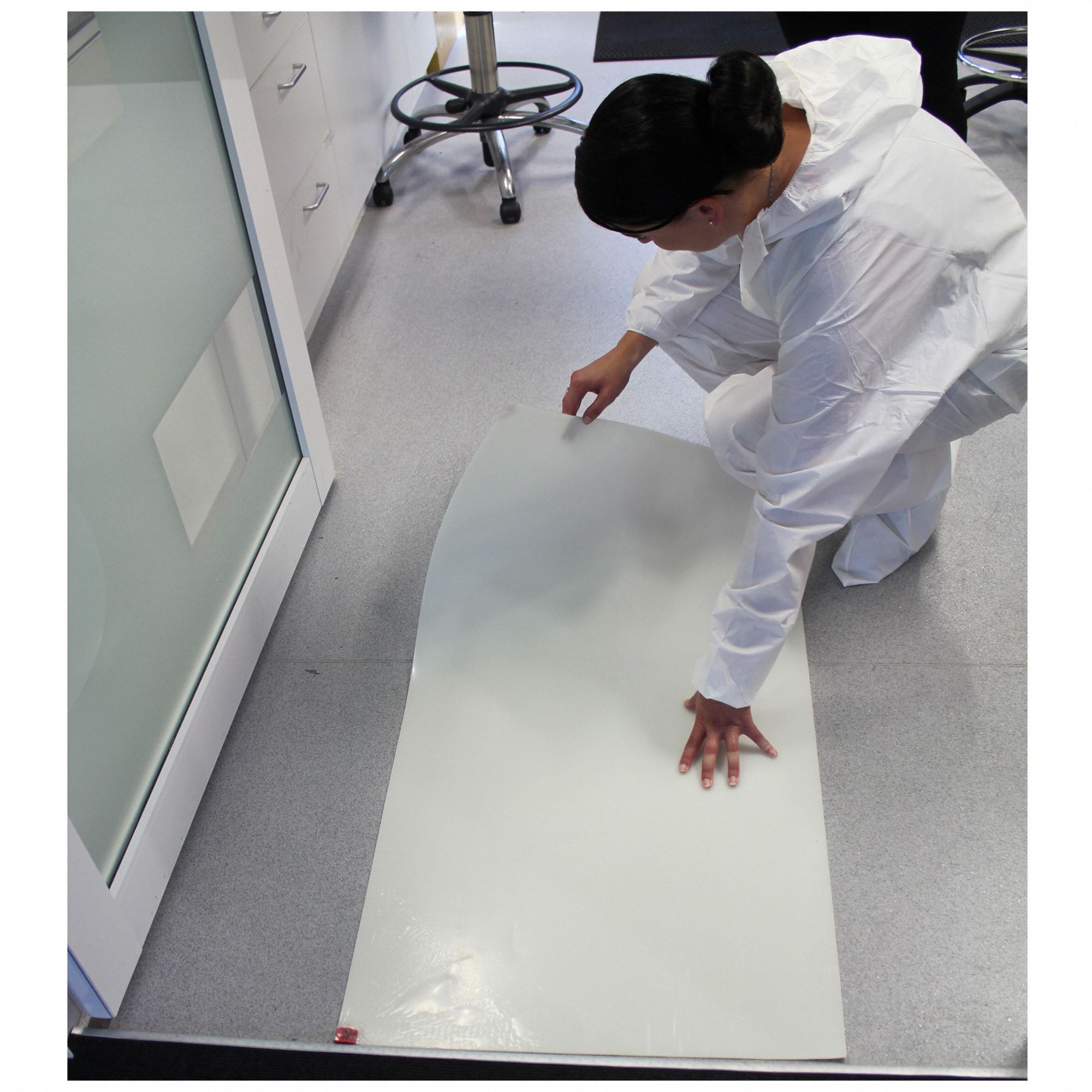 3M Tacky Floor Mat: 25 in x 45 in Sheet Size (WxL), 1.2 mil Sheet Thick ...